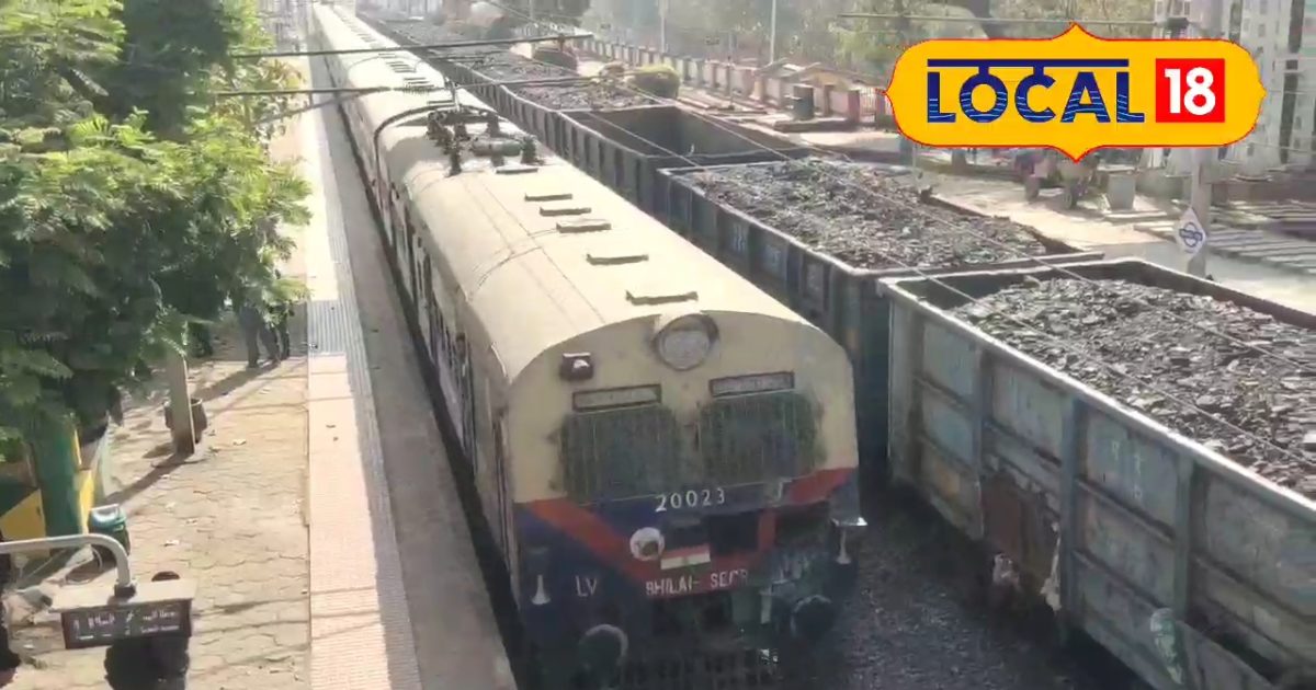 Train Alert: छत्तीसगढ़ से गुजरने वाली 14 ट्रेनें इस वजह से फिर हुईं रद्द, देखें पूरी लिस्ट ...