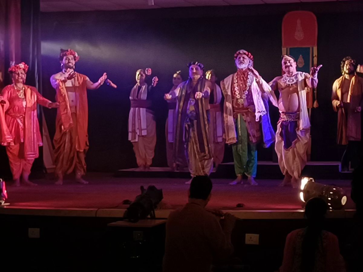 संस्कृत महाकवि भास के 'दूतवाक्यम्' में श्रीकृष्ण-दुर्योधन संवाद में भाव ...