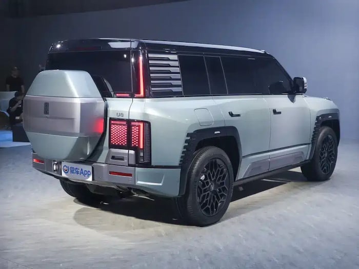 Byd yangwang electric suv unveiled with 1000kms range and capable of ...