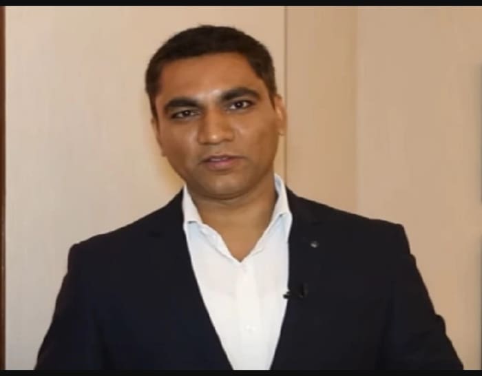 IAS Success Story: शराब बेचने वाली मां का बेटा बन गया कलेक्टर, शराबियों ...