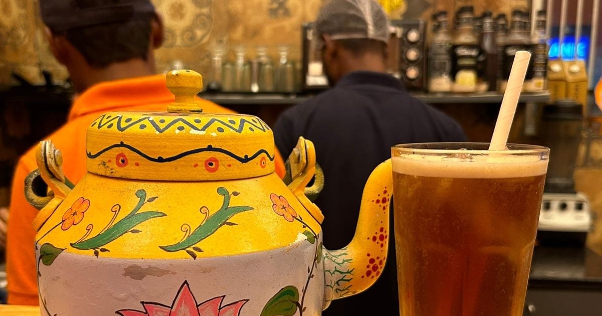 चाय के हैं शौकीन.. तो जरूर ट्राई करें यहां की आइस टी, दिल और दिमाग को ...