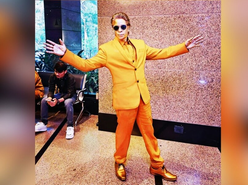 शाहरुख खान बन 17 साल से काम कर रहा SRK का ये डुप्लीकेट, Jawan के इस सीन ...