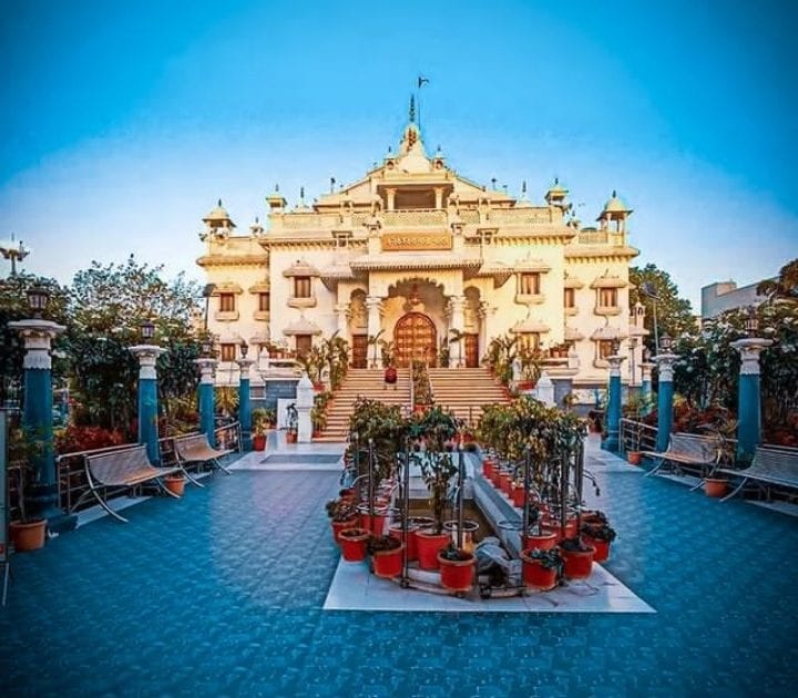 Mata Kankeshwari temple looks beautiful and luxurious like a white ...