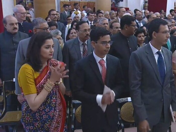 PHOTOS: CJI चंद्रचूड़ की चौथी पीढ़ी कानून के पेशे में, जानिये क्या करते ...