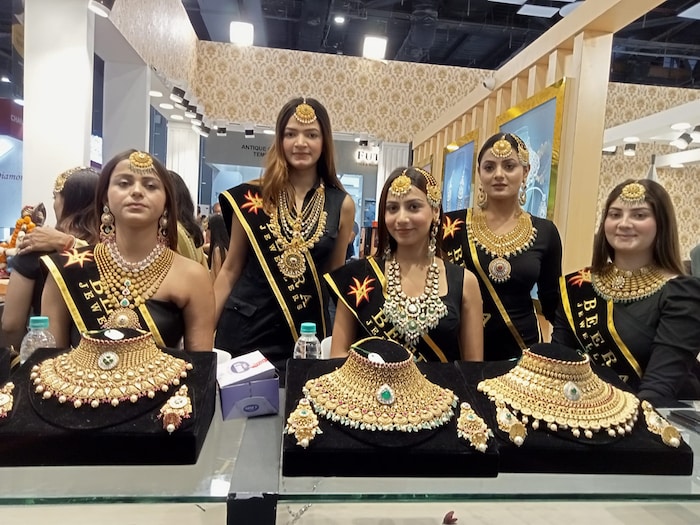 DJGF 2023: दिल्ली में सजी 'गहनों की दुनिया', देखते रह जाएंगे इंटरनेशनल ...
