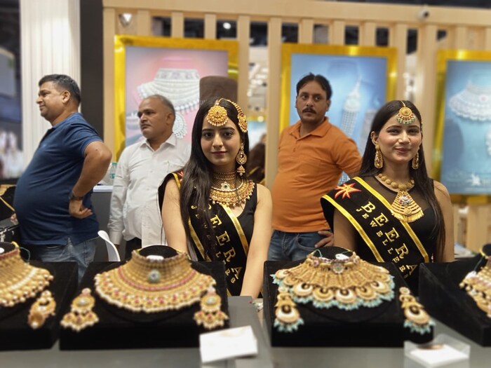 DJGF 2023: दिल्ली में सजी 'गहनों की दुनिया', देखते रह जाएंगे इंटरनेशनल ...