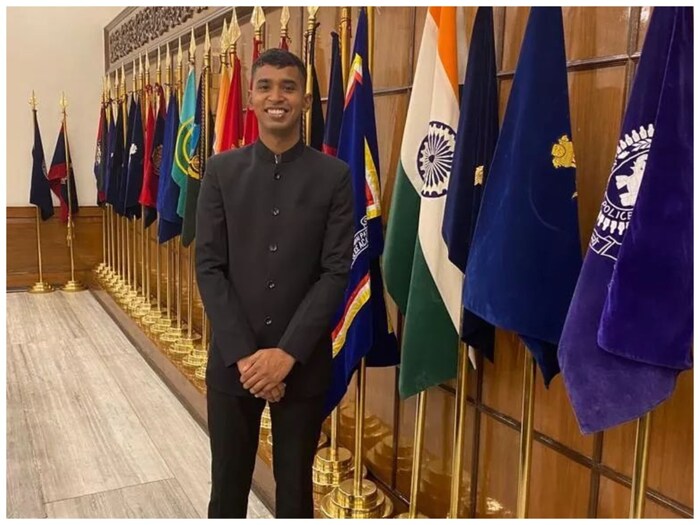 Success Story: 5 बार दी UPSC परीक्षा, 2 बार हुए सफल, नौकरी के साथ की ...