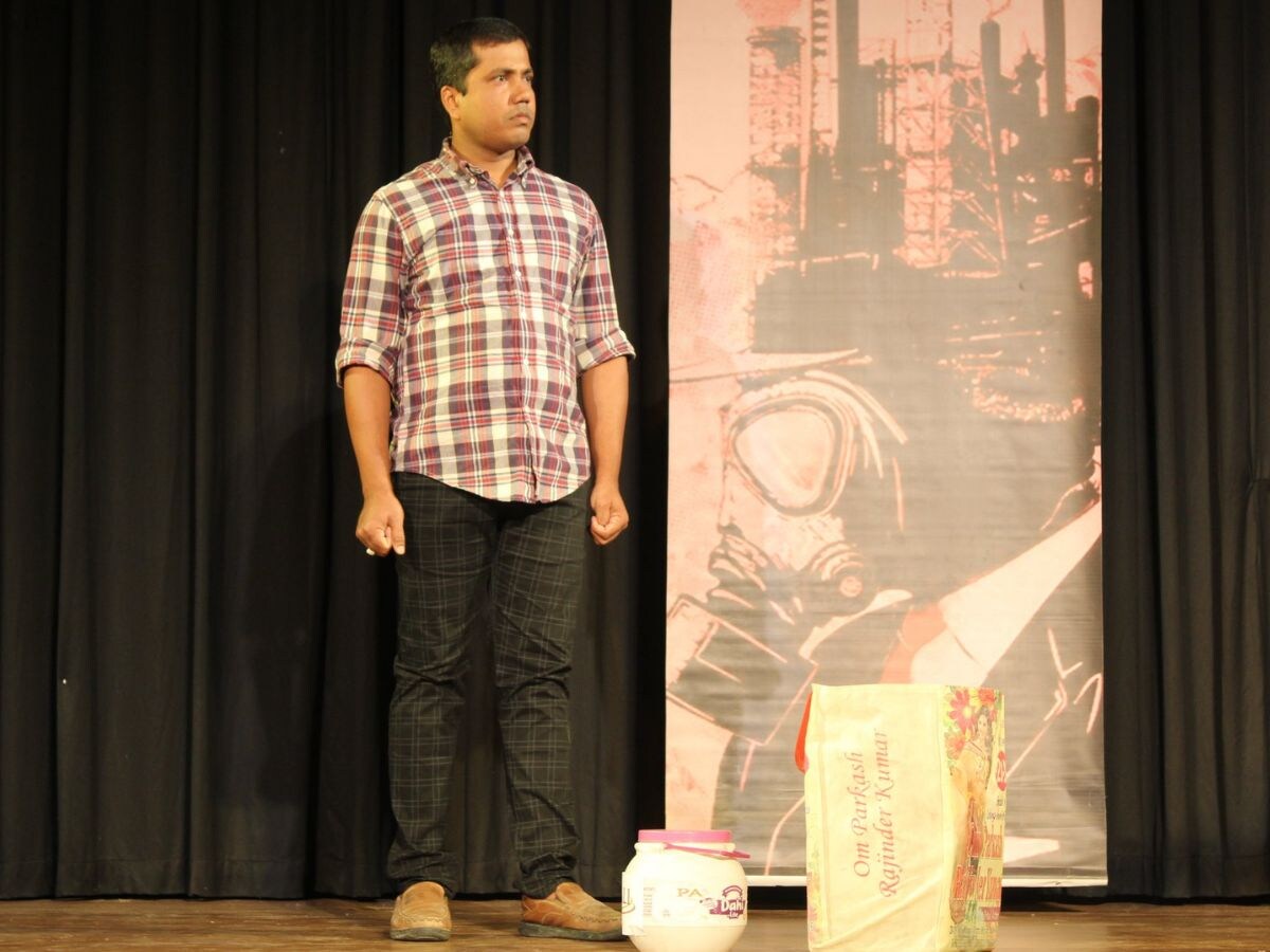 NSD रंगमंडल प्रमुख राजेश सिंह और अभिनेत्री प्रियंका शर्मा को 'वीरेन्द्र ...