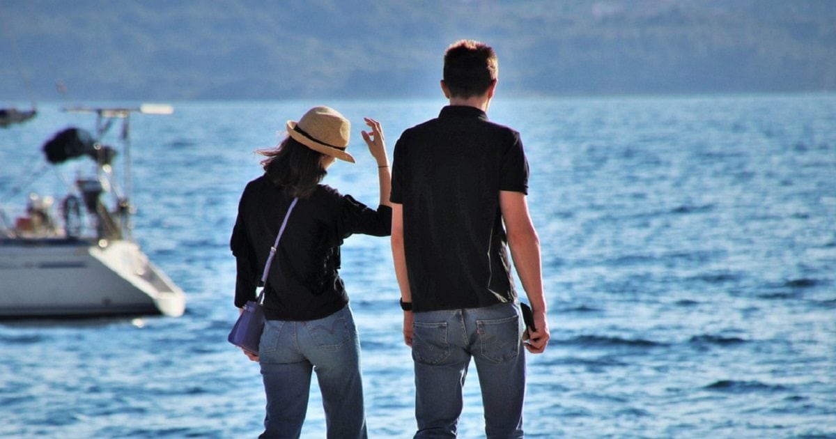 Quality time with a romantic partner can improve human health - रोमांटिक साथी के साथ समय बिताने ...