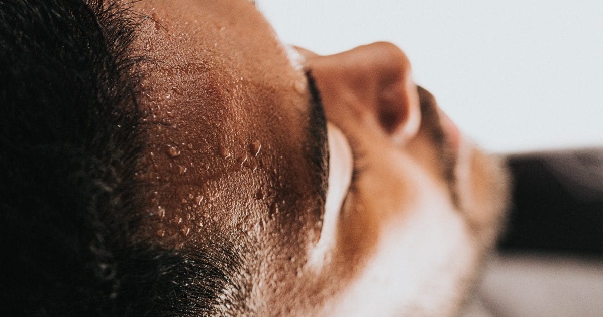 What does science say what role does sweating play in fever - क्या कहता ...