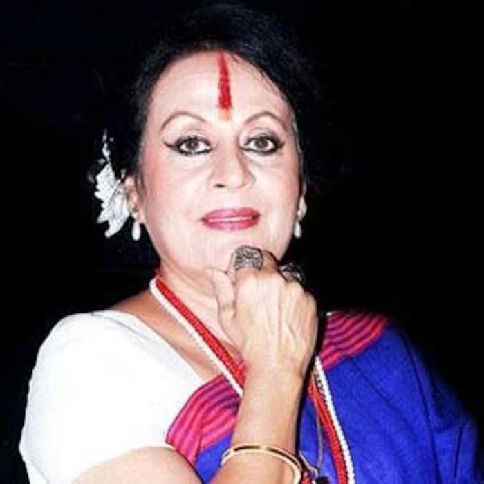 PHOTOS: 4 साल की उम्र में बहन के साथ सीखना शुरू किया क्लासिकल डांस, जानें अमृत रत्‍न सम्मान की ...