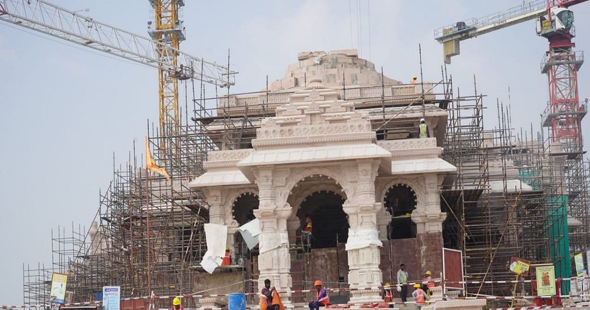 श्री राम जन्मभूमि मंदिर के सिंह द्वार, नृत्य मंडप और फर्श की फोटो हुईं ...