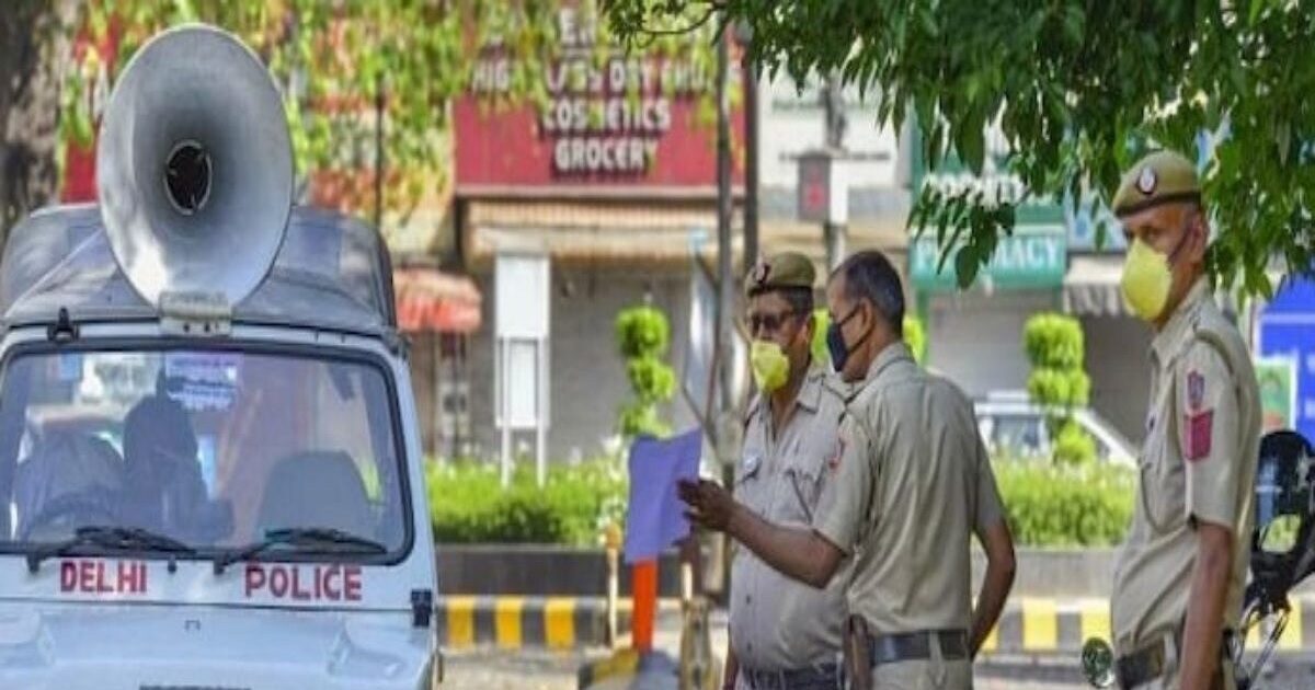Delhi Police Raid: Newsclick के पत्रकारों के घर दिल्ली पुलिस की रेड ...