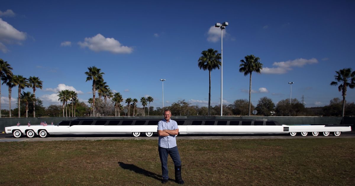 दुनिया की सबसे बड़ी कार कौन सी है, कितनी है लंबाई? शायद ही कोई जानता ...