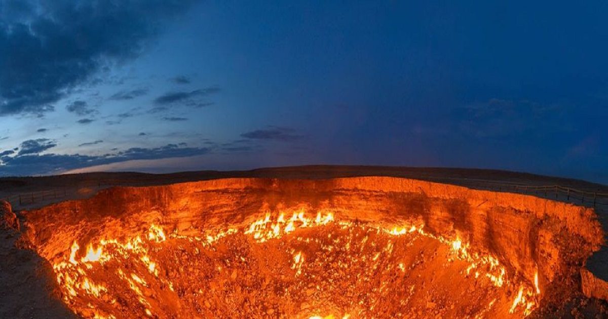 असल में ऐसा दिखता है 'नर्क का दरवाजा', सच में सालों से धधक रहा, साइंटिस्ट भी बुझाने में नाकामयाब ...