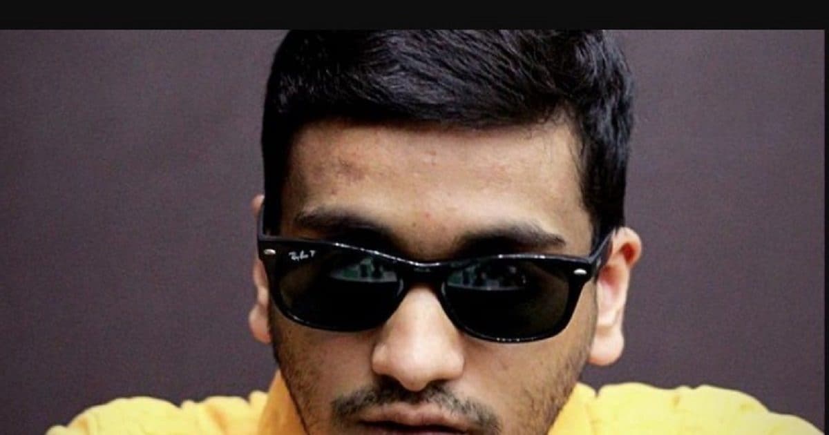 बचपन में खोई देखने की क्षमता, पास की CAT और CA की परीक्षा, अब बने शतरंज ...