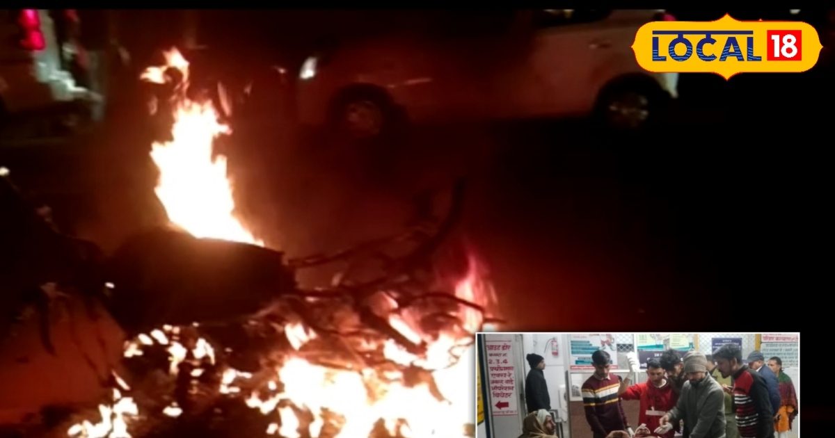 भयंकर एक्सीडेंट में दो लोगों की मौत, ड्राइवर फरार, सोशल मीडिया पर ...