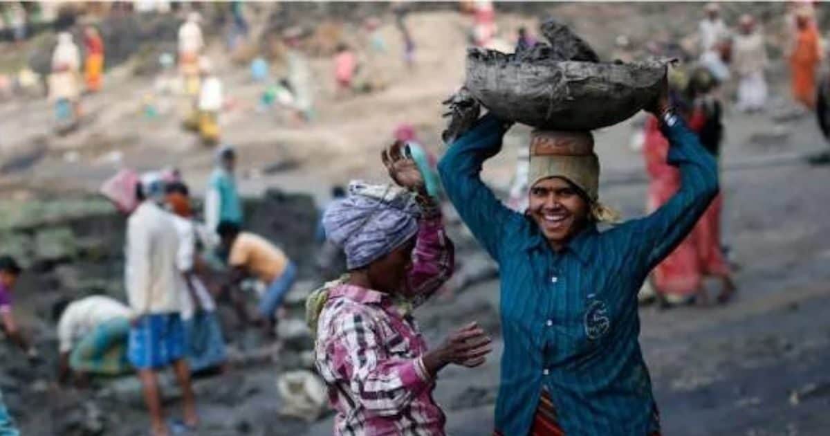 गरीबों के लिए गुड न्यूज देश में गरीबी से बाहर आए 24 82 करोड़ लोग इन 3