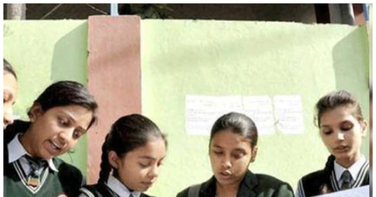 CBSE 10th English Question Paper: 3 घंटे, 11 सवाल, 80 मार्क्स, समझें ...