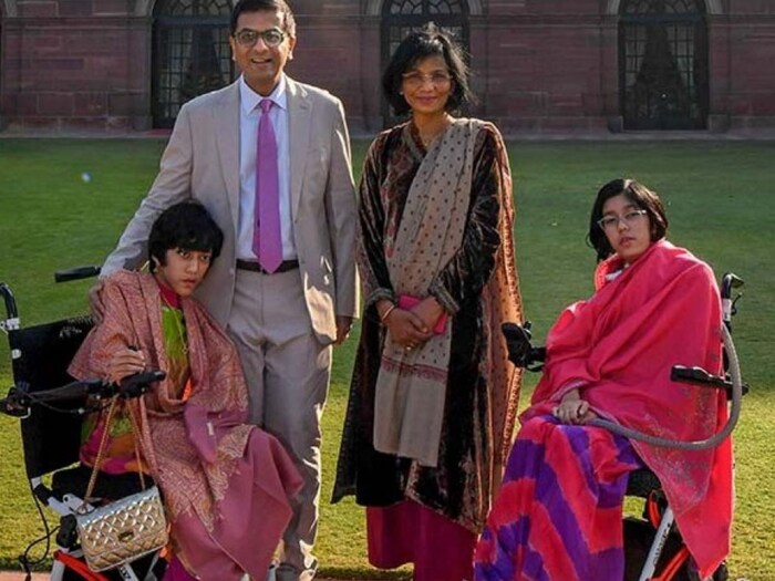 Photos: कौन हैं दो बच्चियां जिन्हें CJI ने लिया है गोद? कैसे आईं जस्टिस ...