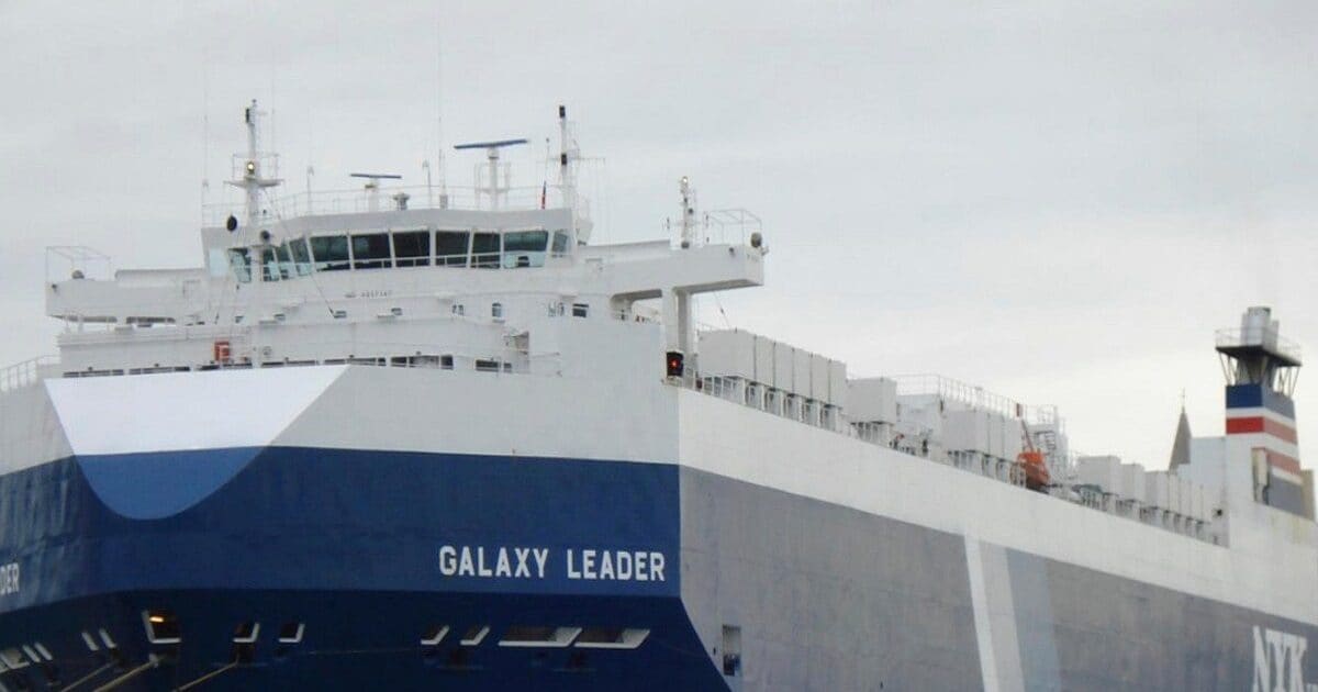 Explained: कौन हैं हूती विद्रोही? भारत आ रहे जहाज को आखिर क्यों किया ...