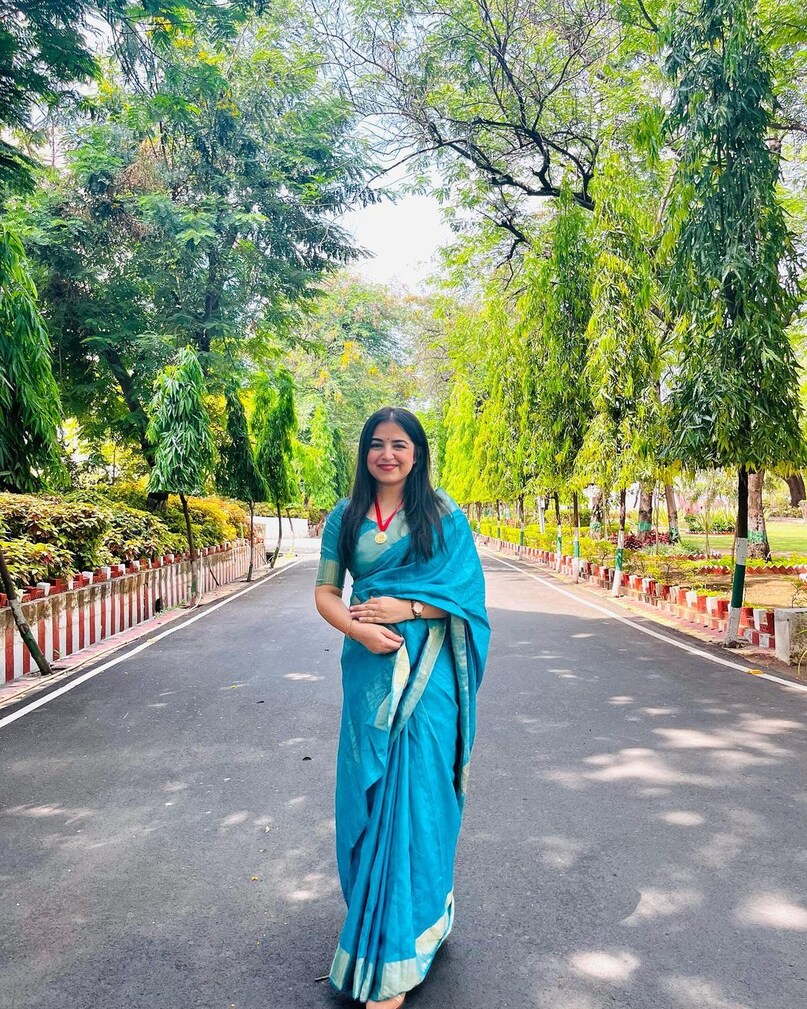 Success Story: घर पर रहकर पास की UPSC, सोशल मीडिया से रहीं दूर, 10 से ...