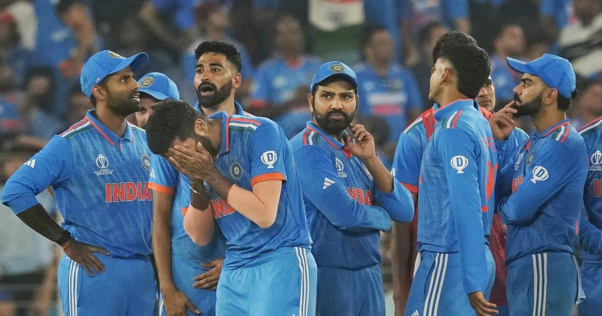 World Cup Final: अंतिम 40 ओवर में सिर्फ 4 बाउंड्री, 18 अतिरिक्त रन भी ...