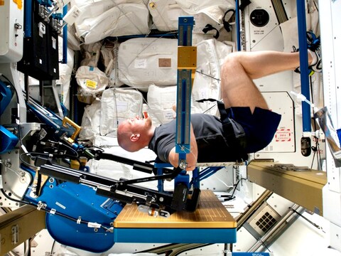 कैसा है इंटरनेशनल स्पेस स्टेशन का जिम, जहां एस्ट्रोनॉट्स जमकर करते हैं ...