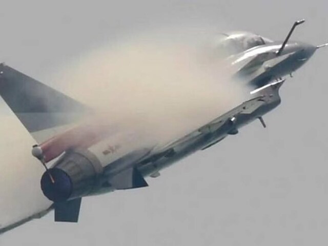 ये फाइटर जेट है या यात्री विमान…चीन ने दी दुनिया को टेंशन! ईजाद की ऐसी ...