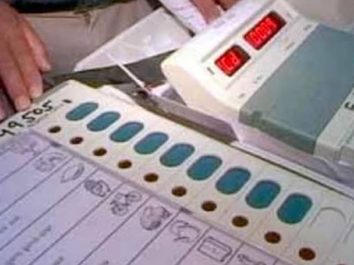 Know what is Electronic Voting Machine and how it works - क्या है EVM ...