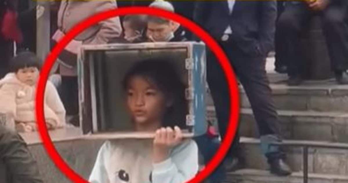 ये क्या… लड़की ने ‘गायब’ कर दिया अपना सिर, देखकर हैरत में पड़े लोग ...