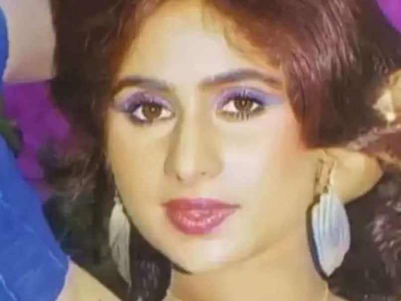 वो पाकिस्तानी एक्ट्रेस, जिसने बॉलीवुड को दी सबसे बड़ी Hit, शादी के बाद हुई बर्बाद, सगी बहन बन गई ...