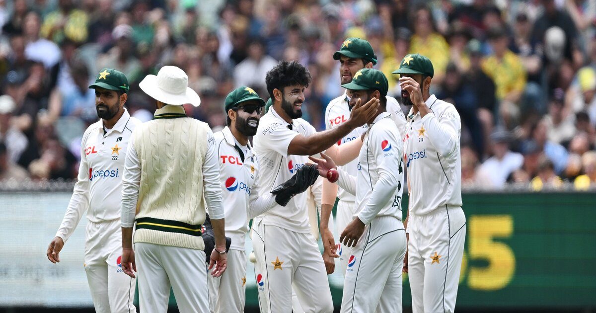 Pak vs Aus 2nd Test: माइकल वॉन ने की पाकिस्तान की गजब बेइज्जती, तंज ...