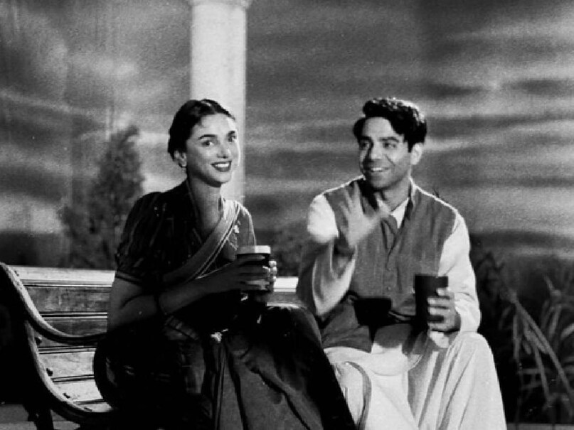 शाही खानदान से आती है बॉलीवुड एक्ट्रेस, दादा थे हैदराबाद रियासत के ...