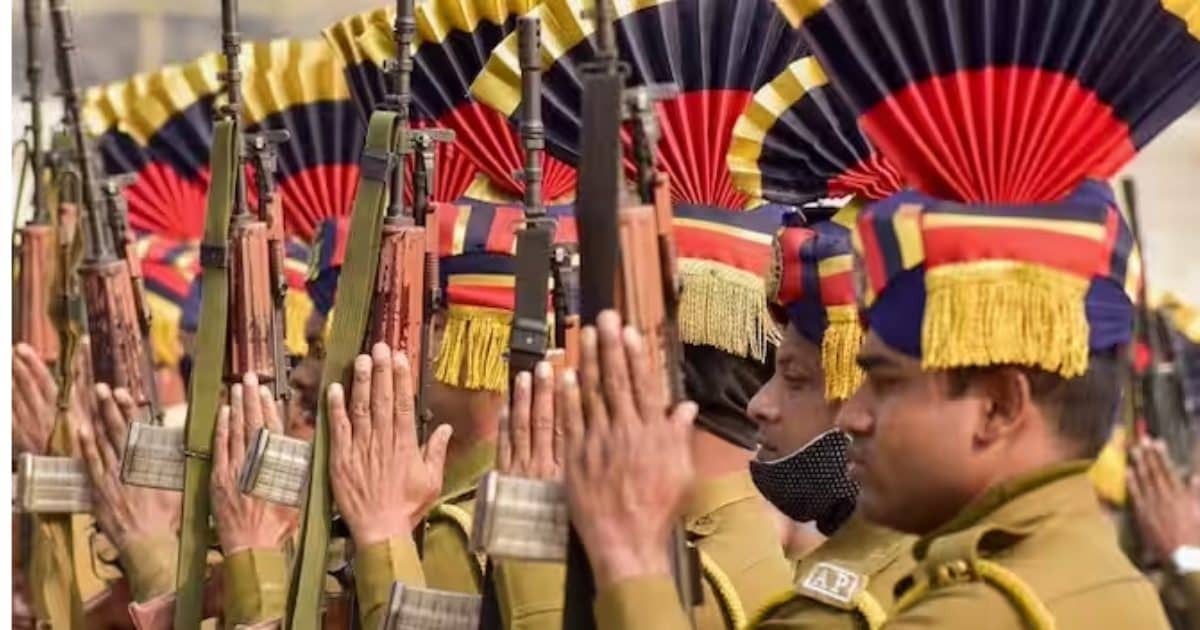 12वीं पास के लिए निकली 6000 पुलिस कांस्टेबल की भर्ती, SC, ST के लिए 125 ...