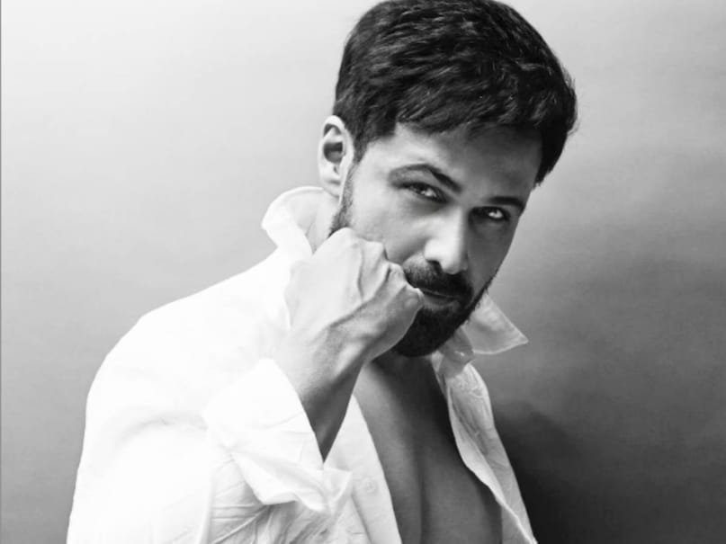 हीरोगिरी निकली फुस्स.... तो थामा खलनायकी का दामन, 3 स्टार्स चॉकलेटी बॉय ...