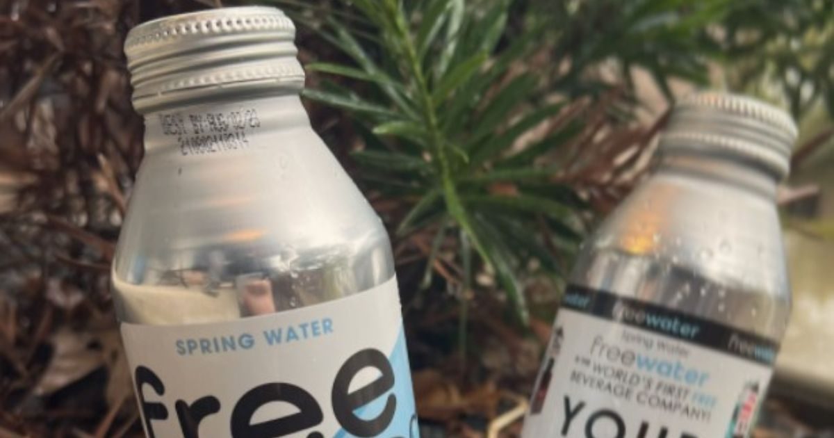 मुफ्त में पानी देकर भी कमा रही पैसा, पहली फ्री बेवरेज कंपनी होने का ...