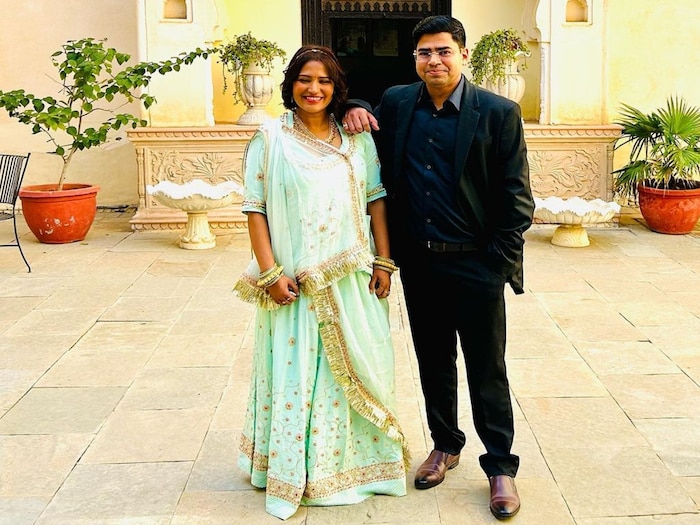 UPSC की तैयारी के दौरान दोस्‍ती, बाद में कर ली शादी, साथ मिलकर की पढ़ाई ...