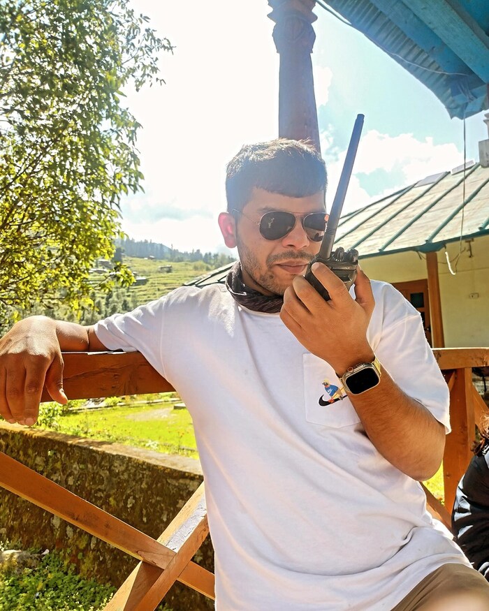 पिता चलाते थे जनरल स्टोर, बेटा बना IPS अफसर, तीसरे प्रयास में हिंदी ...