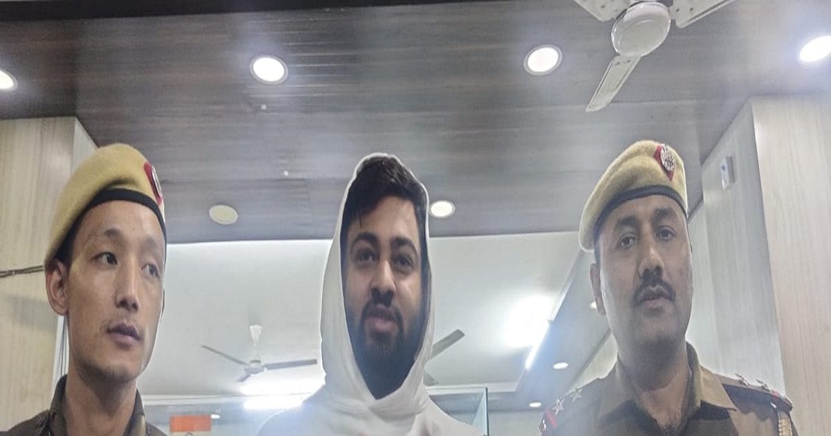 'मेरा बेटा बेकसूर है...' क्रिकेटर मृणांक सिंह के पिता ने किया दावा ...