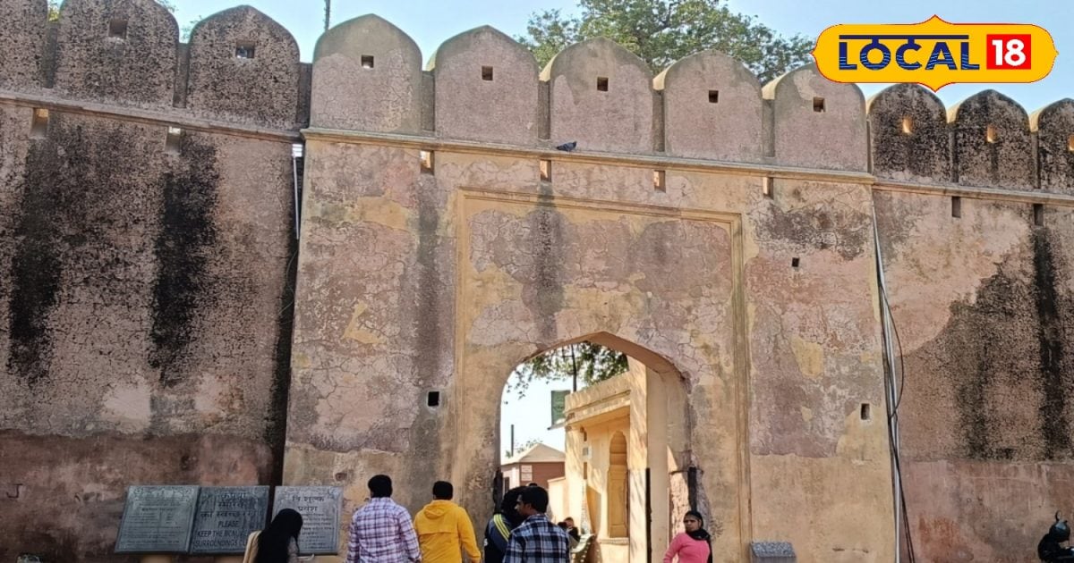 700 फिट की उंचाई पर बना है जयपुर का सबसे डरावना किला, जिसे देखने के लिए ...