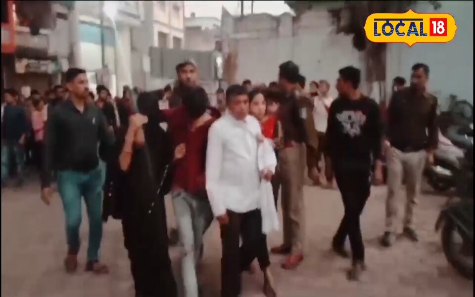 लड़के ने पहना बुर्का, लड़की ने भी मुंह छिपाया, शादी करने से पहले पहुंच ...