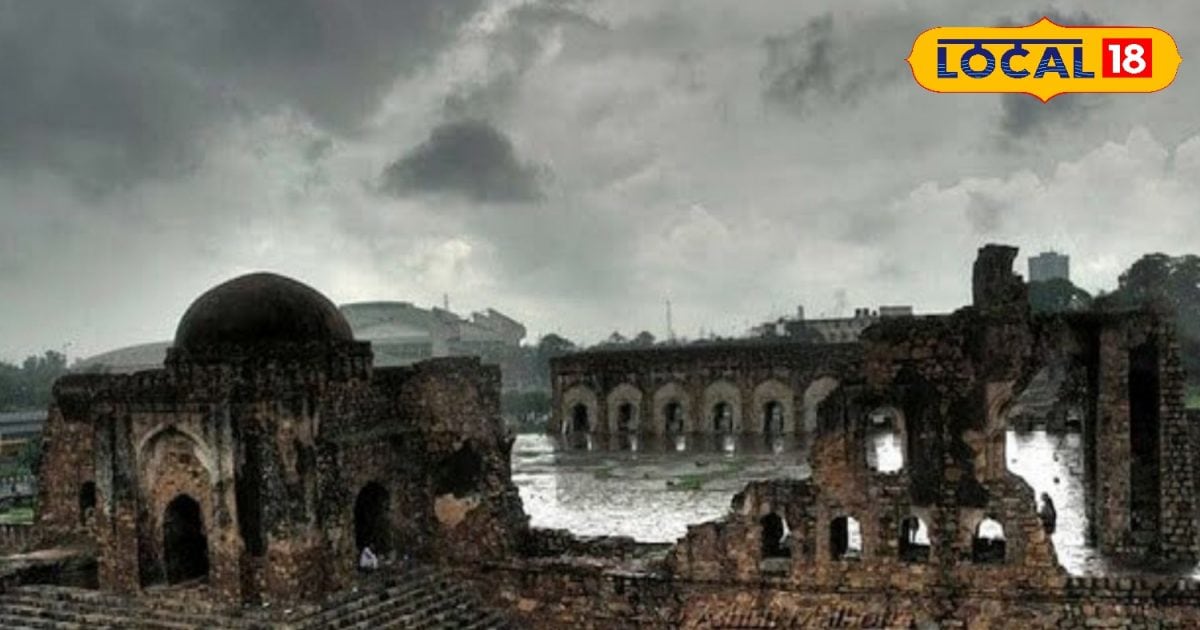 malcha mahal famous as haunted in delhi know ticket price and timings ...