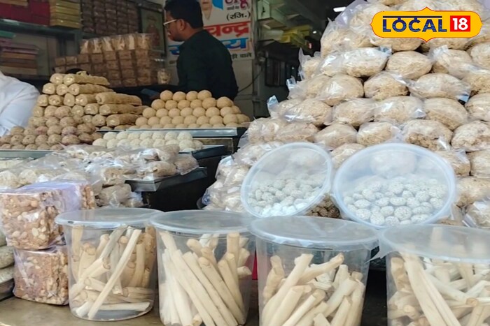 Meerut Ki Gajak-Revadi-55 varieties available at Ram Chandra Sahai shop ...