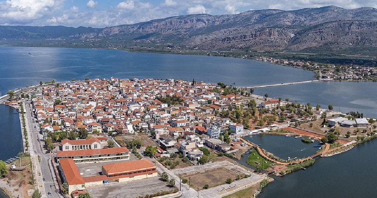 Beautiful town Aitoliko Island floating in stunning lagoon only ...