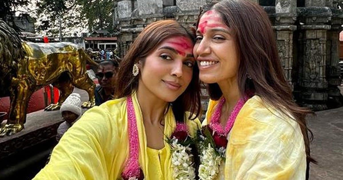 कामाख्या देवी की भक्ति में डूबीं भूमि पेडनेकर, बहन समीक्षा संग मंदिर ...