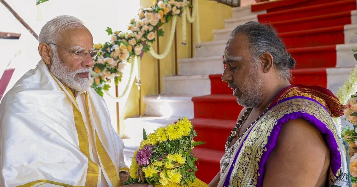 ram mandir pran pratishtha pm modi reaches Ayodhya ram janmabhoomi for Ram Lalla consecration ...