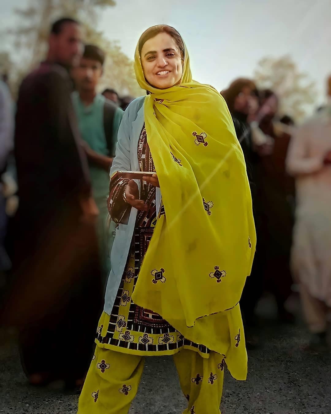 कौन है 31 साल की खूबसूरत लड़की? जिसके खौफ से थरथर कांपती है पाकिस्तानी ...