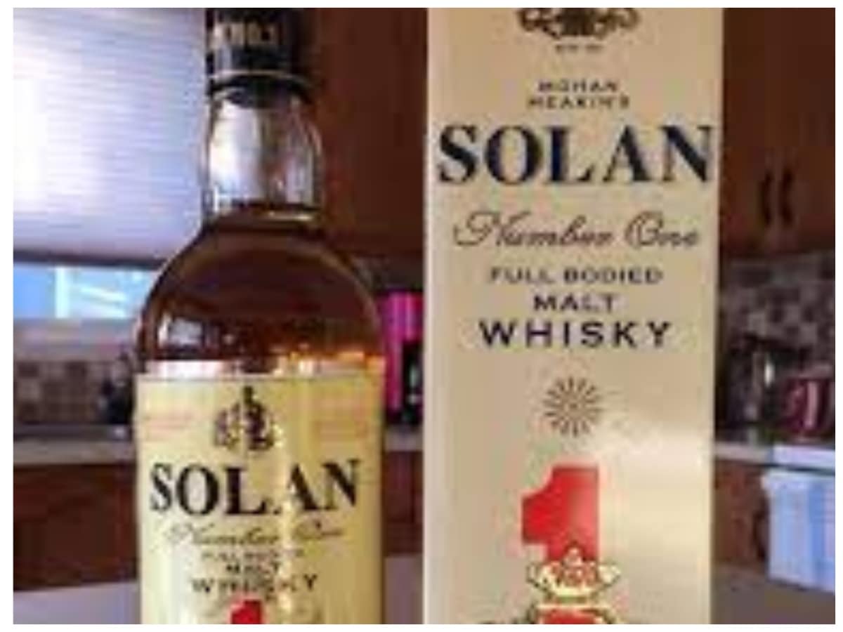 सोलन नंबर-1 का जादू... ऐसी व्हिस्की जो 150 सालों से बनी हुई है लोगों की ...