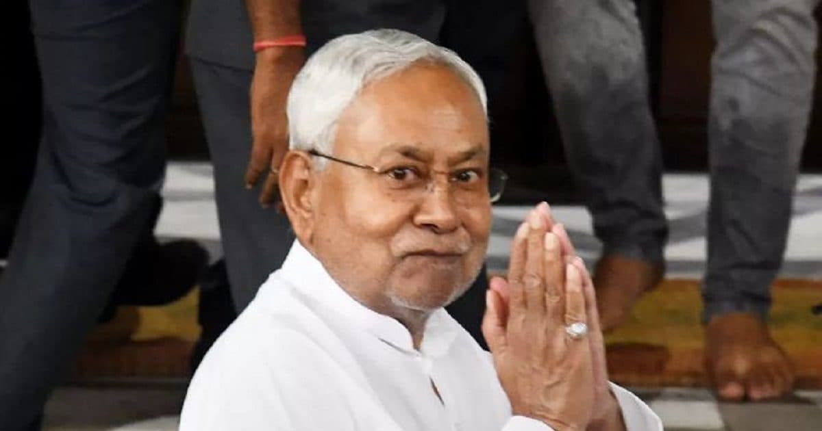 बिहार में खेला... लालटेन की रोशनी में ऑपरेशन लोटस की आहट, तीर छोड़ने को ...